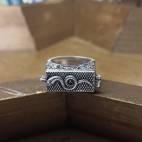 Hand Crafted | Jewelry | Silver Snake Poison Box Ring Sz 6 8 | Poshmark